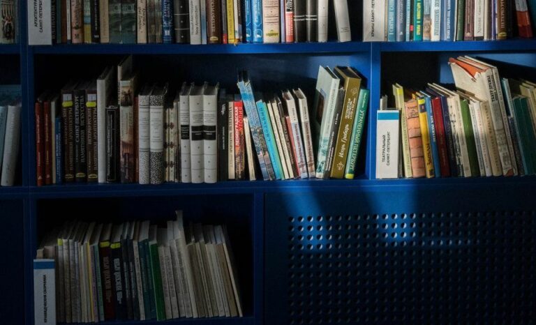 Pengelolaan Arsip Statis, Panduan Lengkap! - Deepublish